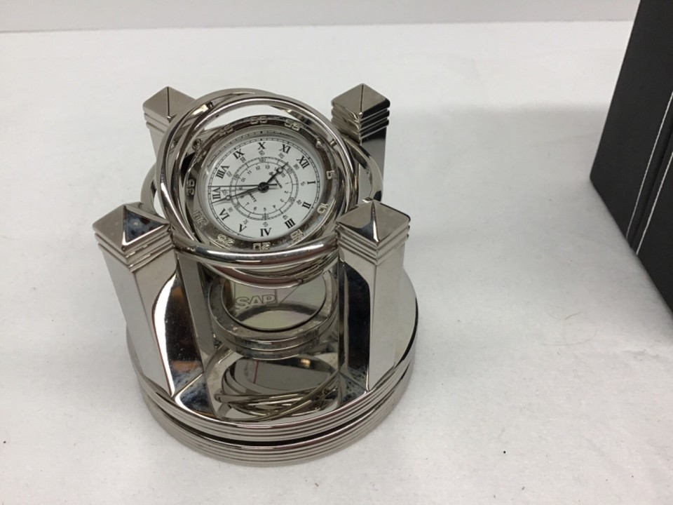 Benchmark The Silver Celestial Quartz Clock | eBay