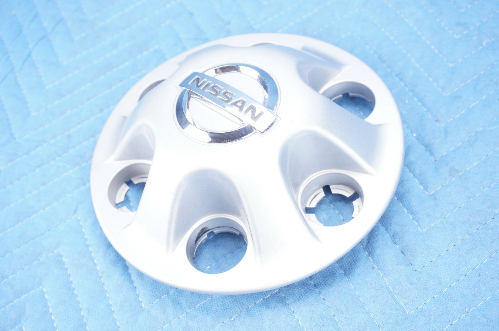 Nissan Titan XD Wheel Center Cap Cover 40315-7S000 2004-2021 OEM | eBay