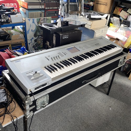 Korg Triton Pro 76 Key Music Workstation Synthesizer Untested Inc Hard ...