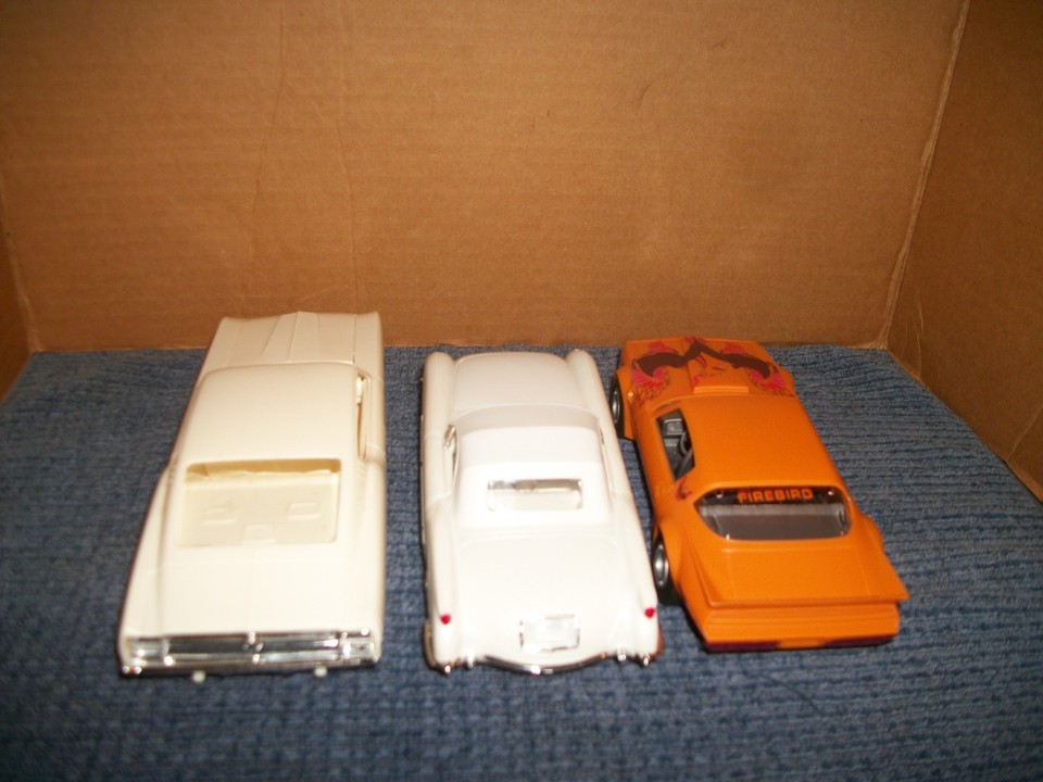 VINTAGE LOT OF 3 BUILT PLASTIC MODEL CAR KITS 1/25 PARTS JUKYARD | eBay