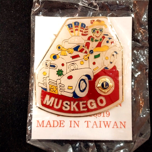 Vintage 1980s Muskego Wisconsin Lions Club International Enamel Lapel ...