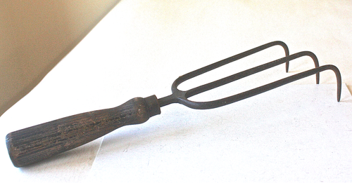 Vintage Hand Garden Rake Cultivator Tool Wood Handle ~ 12 1/2" length ...