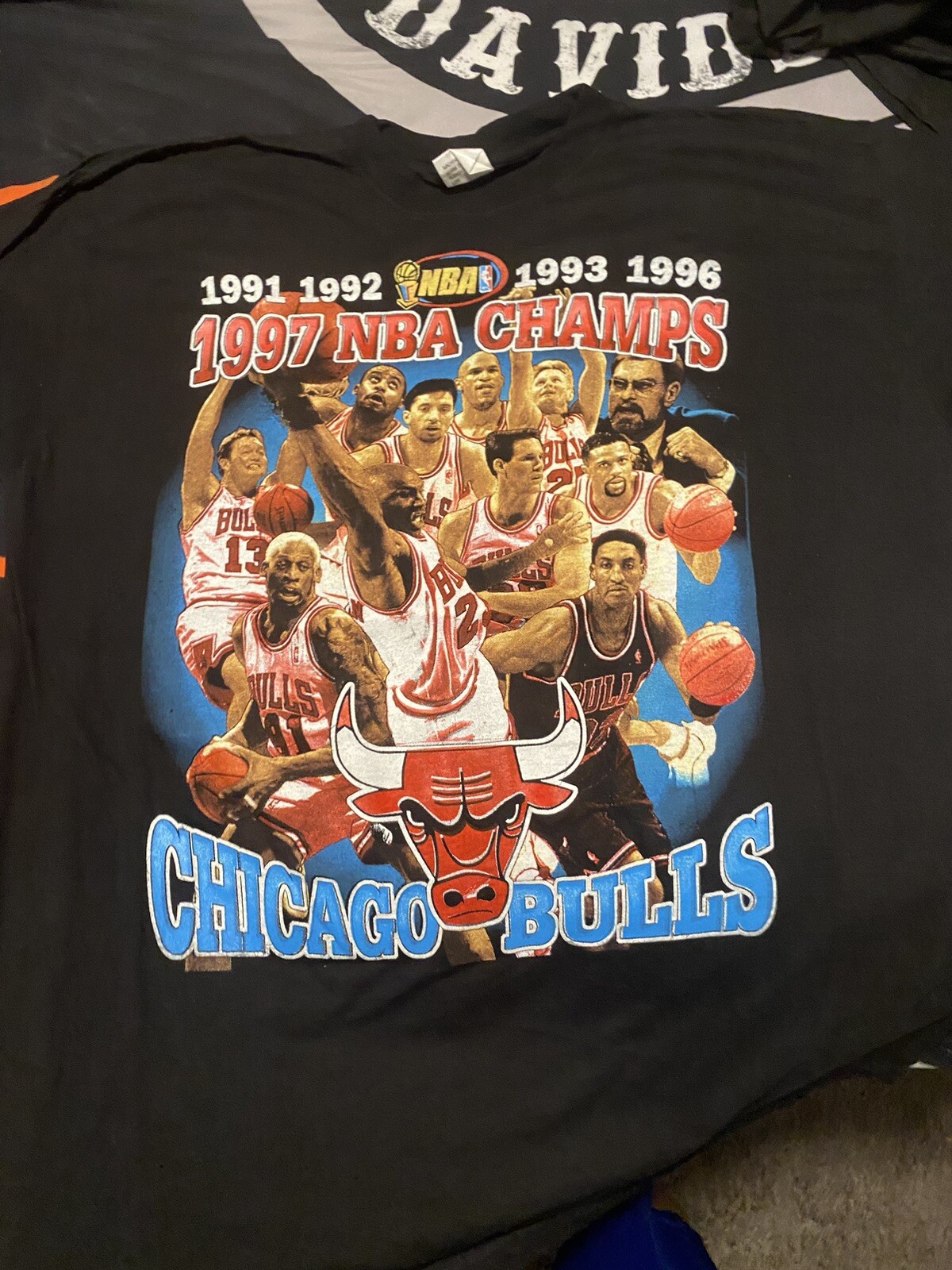 VINTAGE BOOTLEG NBA CHAMPS 1997 CHICAGO BULLS TEE SHI… - Gem