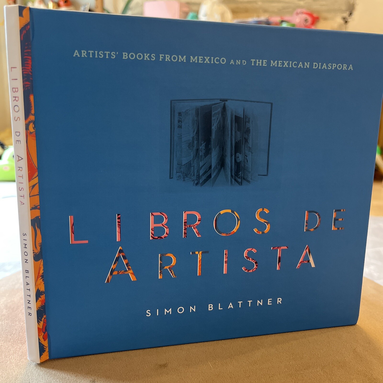 SIGNED Libros De Artista by Simon Blattner Mexican Diasporo - Like New