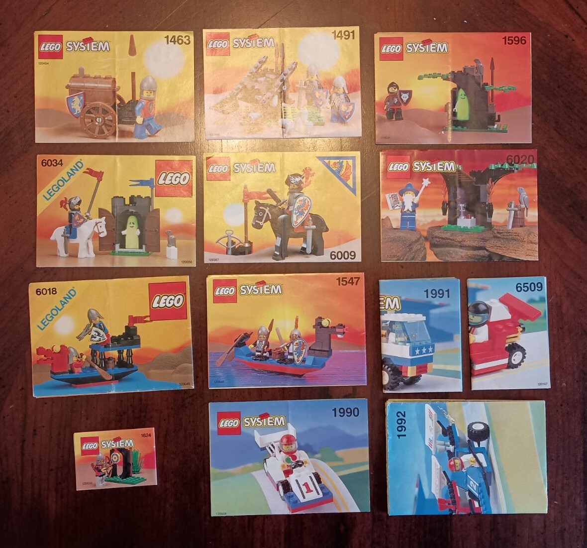 LEGO Instruction Sheets | Booklets LOT OF 24 - Vintage 1990's, Castles ...