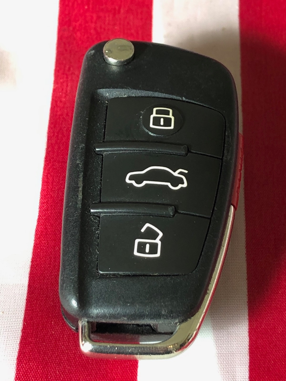 OEM Audi A3 4 Button Remote Flip Key Transmitter FCC ID Nbgfs12a71 for ...