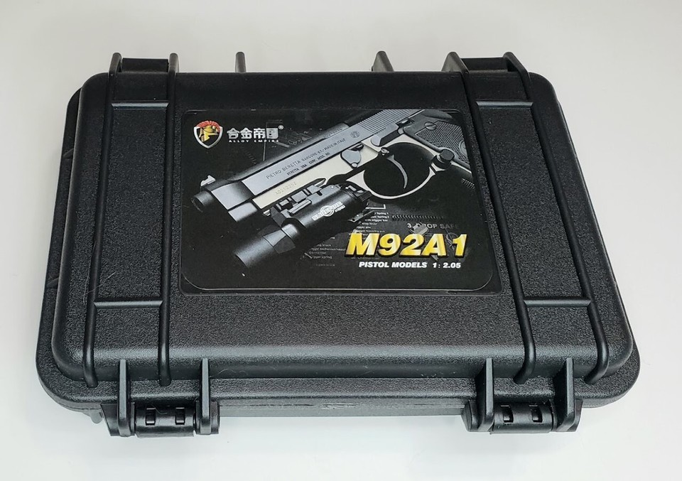 ALLOY EMPIRE Beretta M92 A1 Shell Eject COLLECTOR Toy Gun 1:2 Mini Guns ...