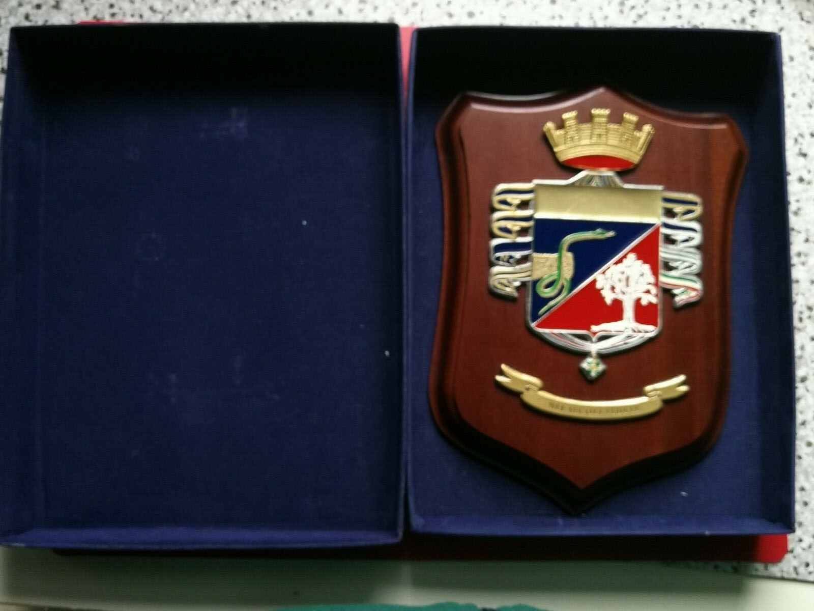 CREST COMPLETO SCATOLA ARMA DEI CARABINIERI CARABINIERE ...NEI SECOLI ...
