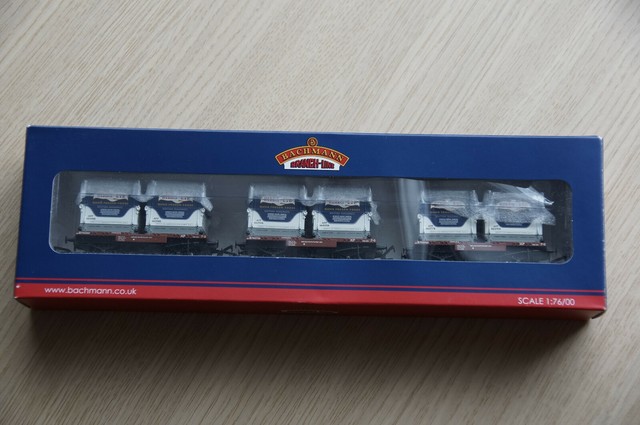 Bachmann / TMC BR Bauxite Conflat AF Birds Eye Container Wagon Set X 2 ...
