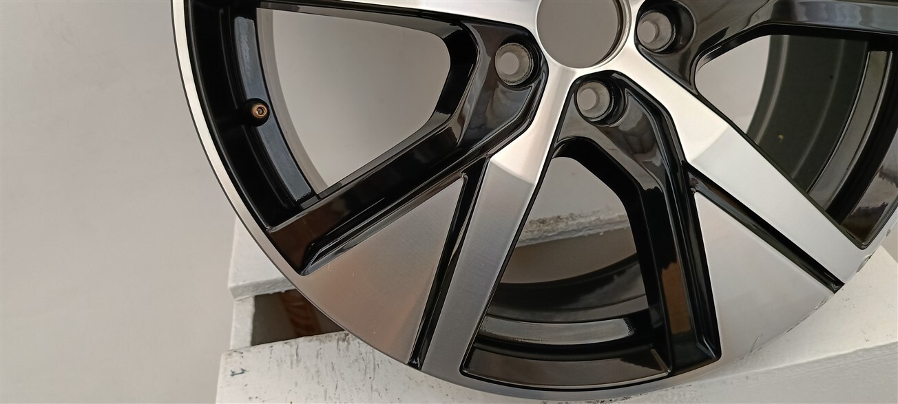 VOLVO XC 40 19 ZOLL 7.5J ET50.5 Original 1 Stück Alufelge Felge ...