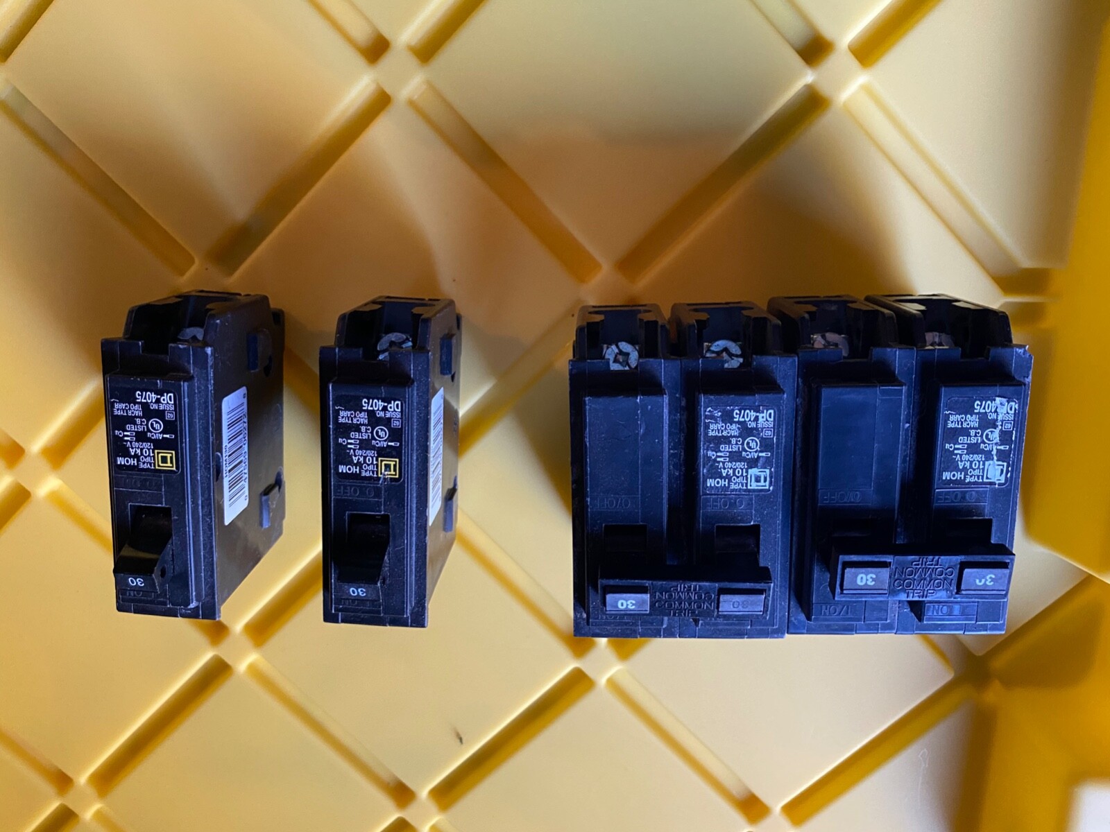 homeline homc20uc with 14 breakers 15-30 amp | eBay