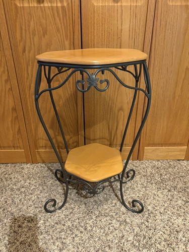 Longaberger Wrought Iron Generations Plant Stand/End Table/Shelf w/2 ...