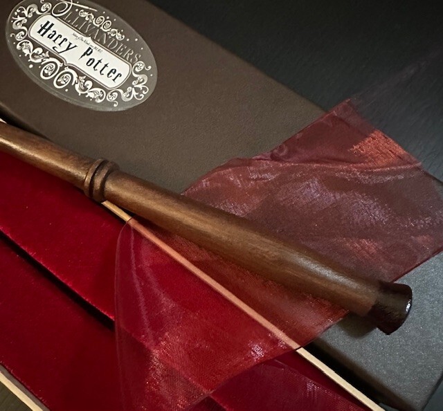 Harry Potter's 1st Wand 15", REAL WOOD, Ollivander's, Wizarding World ...