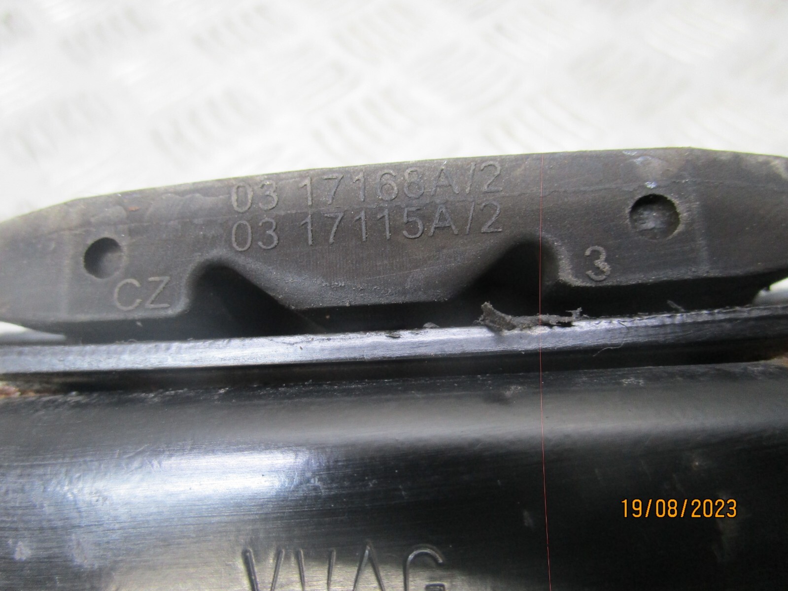 2015 VW GOLF MK7 1.6 TDI CLH PASSENGER SIDE FRONT ENGINE MOUNT ...