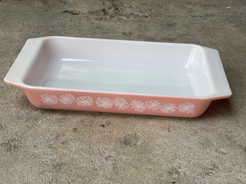 Vintage Pyrex Pink Daisy Space Saver 548-B No lid NICE Glass Baking ...