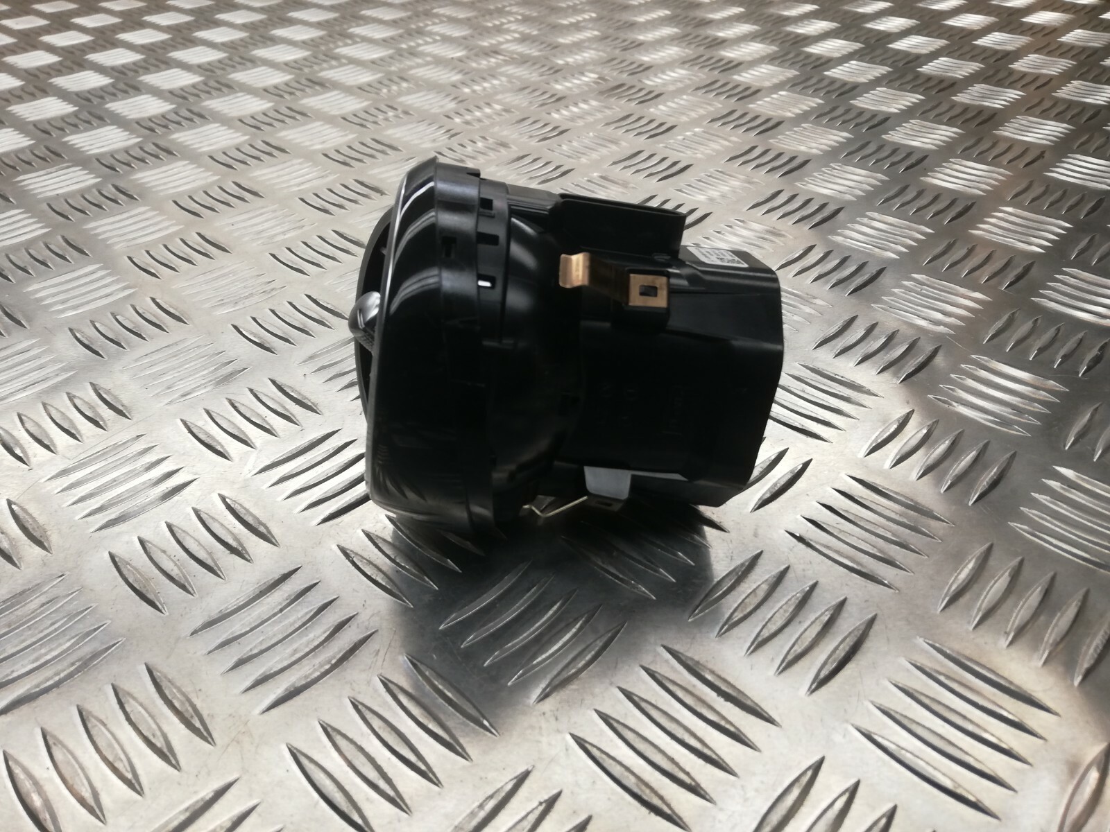 B23 Mercedes-benz GLC C class A2058304604 Front Dashboard Center Air ...