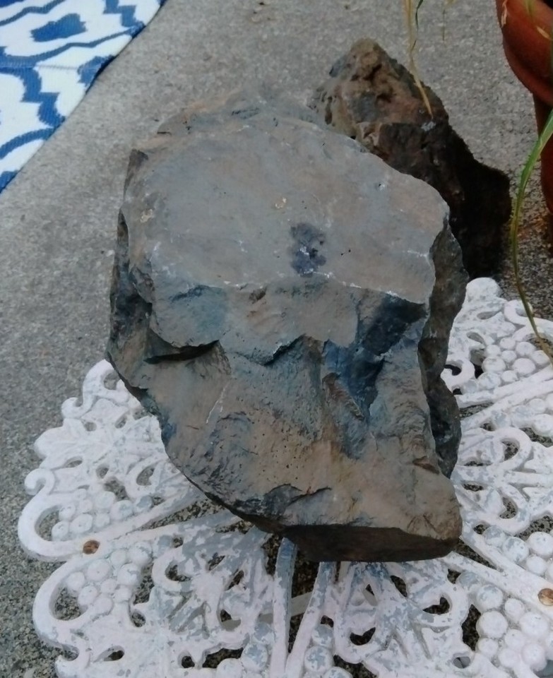 Large 57 lb., basalt, prehistoric Paleo-American rock art sculpture ...