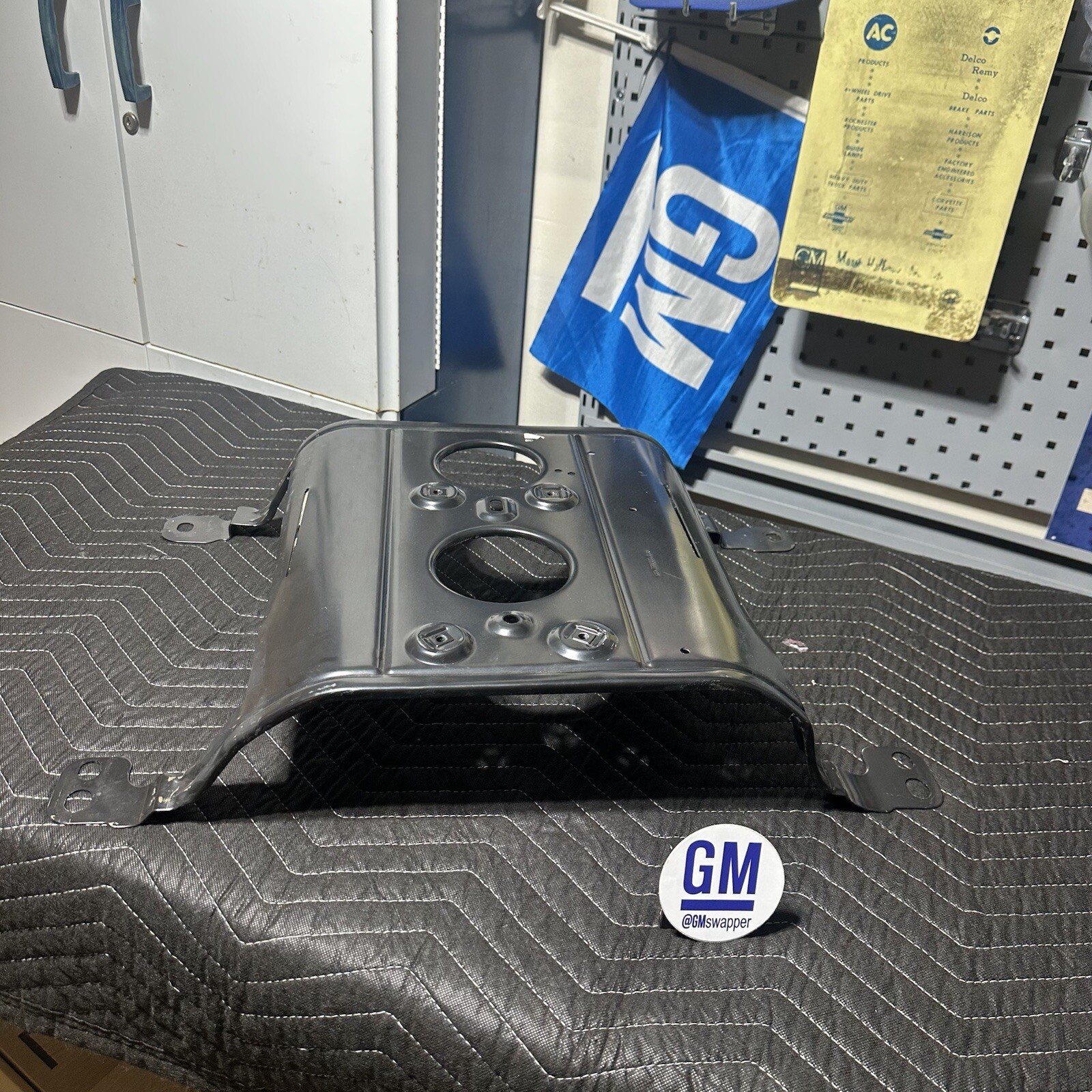 99-02 NBS GMC Sierra Yukon Denali Chevy Silverado Tahoe Center Console ...