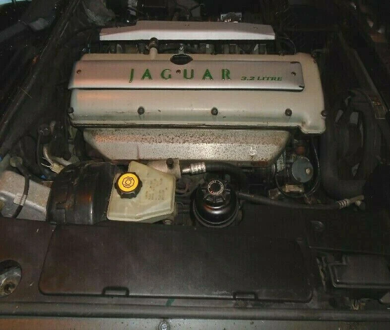 Jaguar X300 Engine