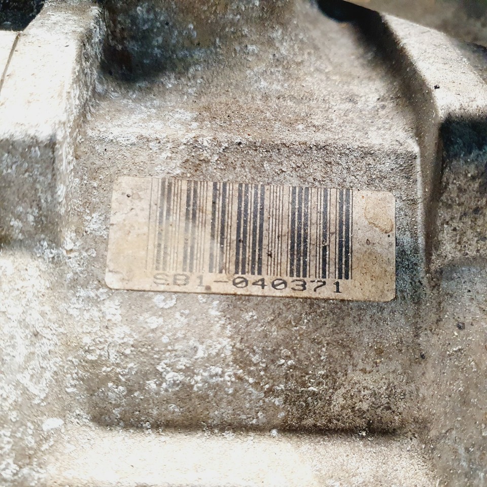 MERCEDES C-CLASS C63 AMG W205 AIR CONDITIONING AIR-CON COMPRESSOR ...