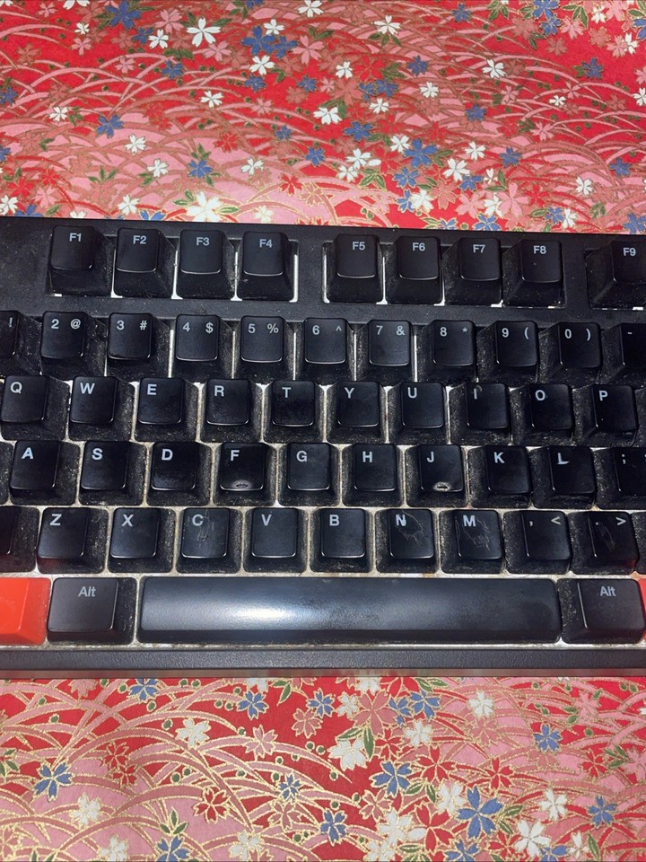 WASD Keyboards V2B Code Cherry MX Clear Mechanical Keyboard Tested ...