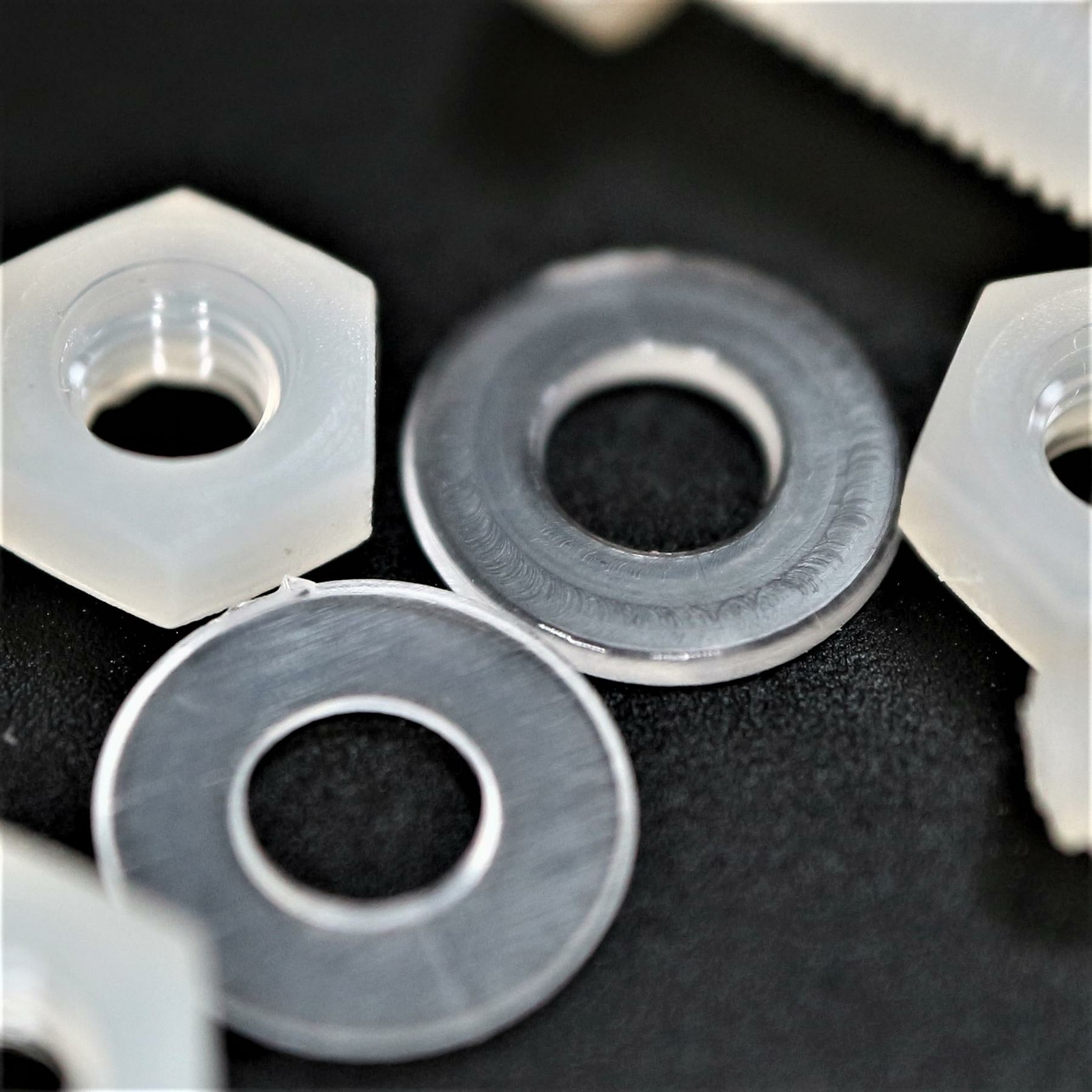 50 x Nylon Pan, crosshead plastic machine screws M3 x 20mm Bolts, Nuts ...