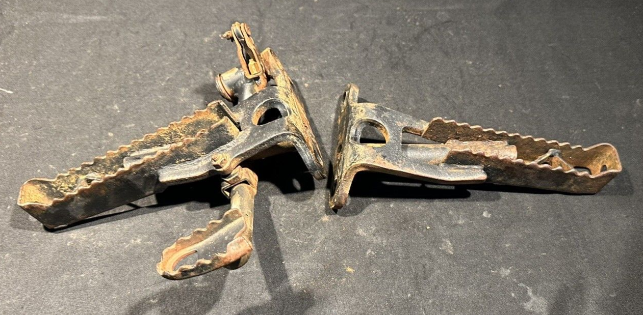 1986 YAMAHA MOTO-4 YFM225S YFM 225 FOOTREST REAR BRAKE SET 29U-27411-11 ...