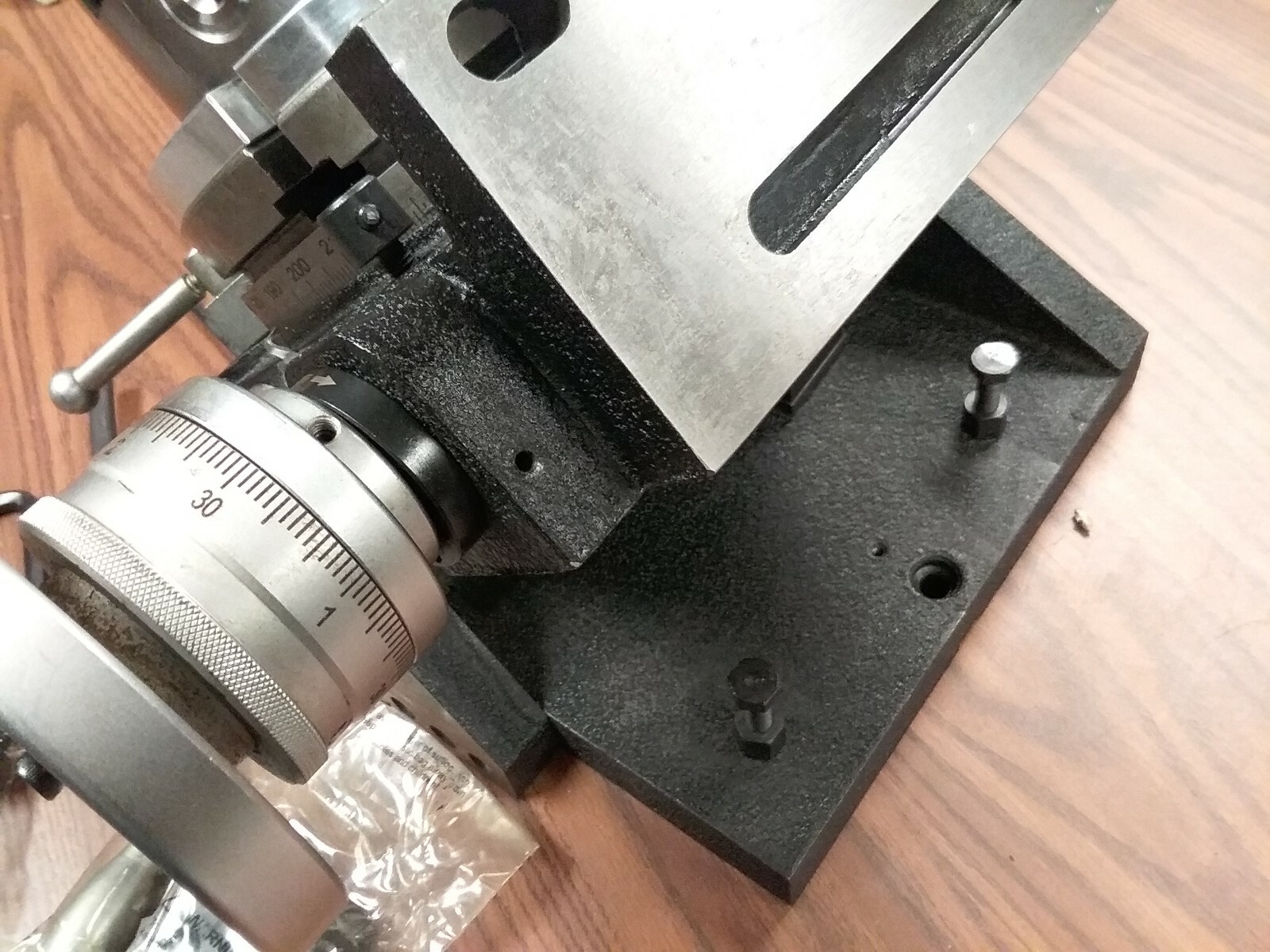 8" PRECISION TILTING ROTARY TABLE w. 6-jaw 6" chuck centering adapter ...