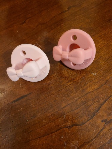 Itzy Ritzy Sweetie Soother Pacifier Set of 2 - Silicone Newborn ...