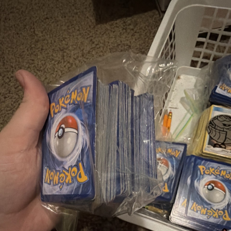Pokémon TCG Mixed Card Lot Miradon Bagon Pokémon Energy Cards English ...