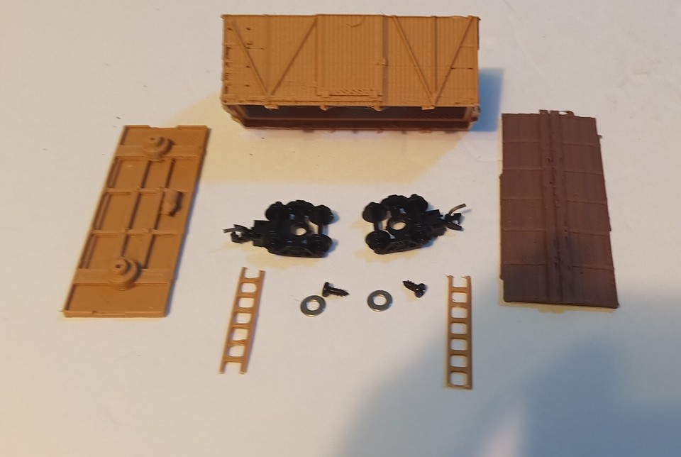 HOn30 3D printed 18' wood style box car outside braced With wheels and ...