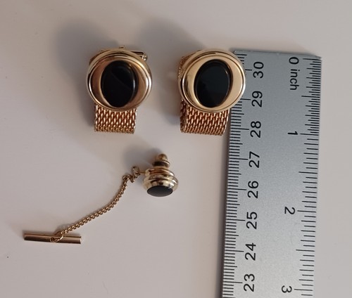 Vintage Mesh Wrap-Around Cufflinks Gold Tone & Oval Black Onyx Stones ...