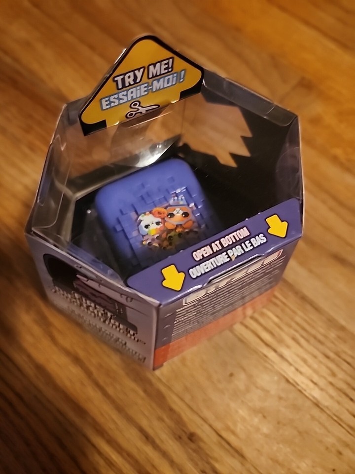 Bitzee Interactive Toy Digital Pet and Case with 15 Animals - New -Fast ...