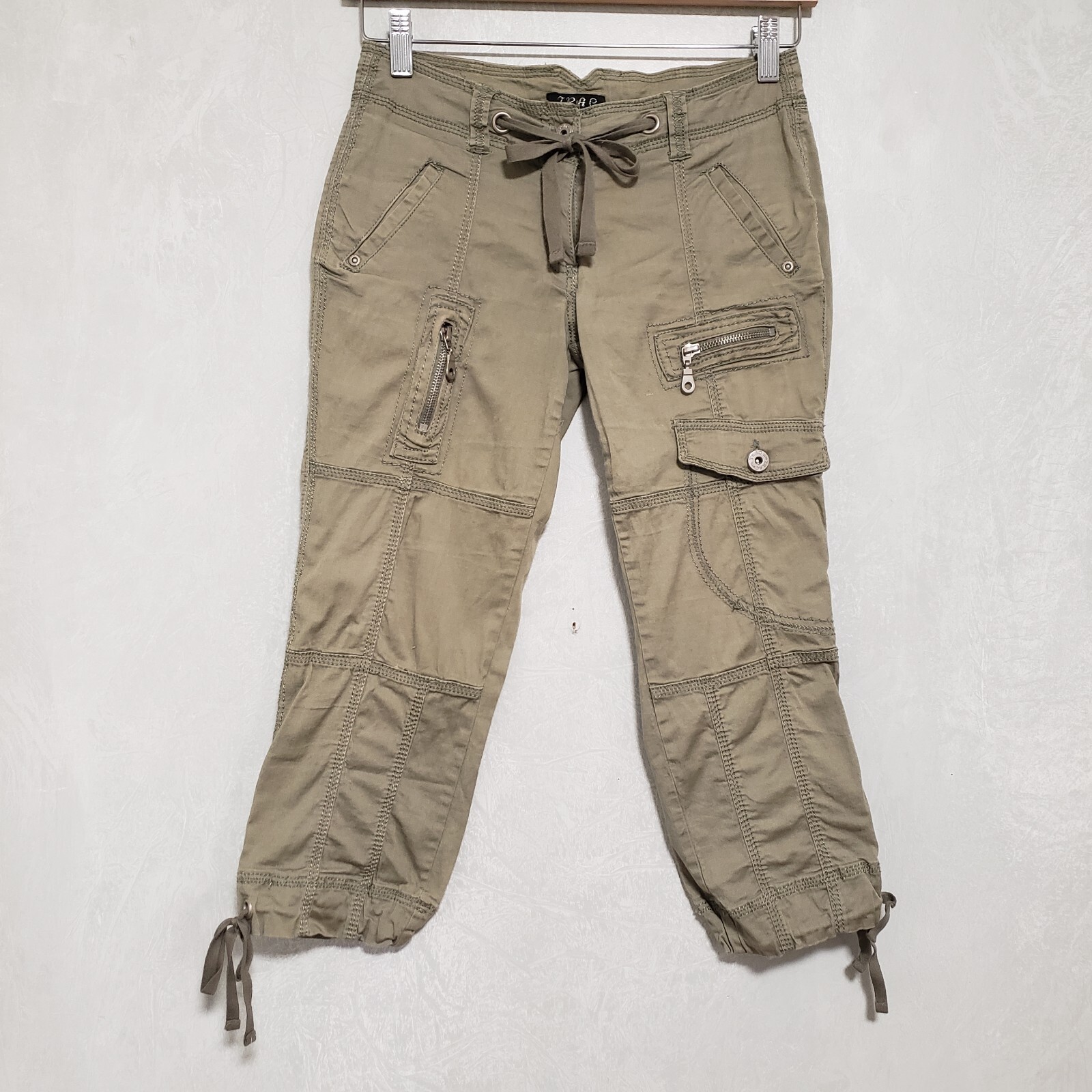 Trac Olive Green Zippers Tie Front Capri Pants Size S - Gem