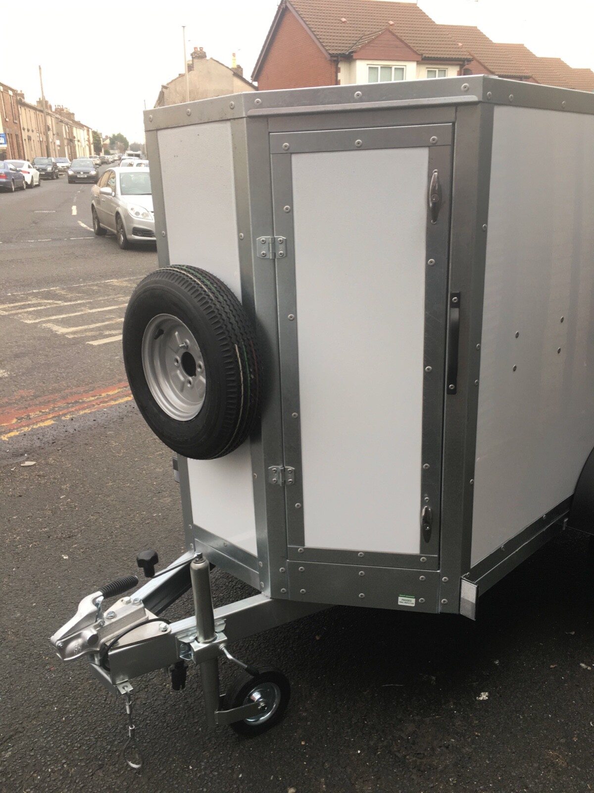 TICKNERS BOX TRAILER 6x4x4 Shaped Front Rear Doors from Teds Trailers ...