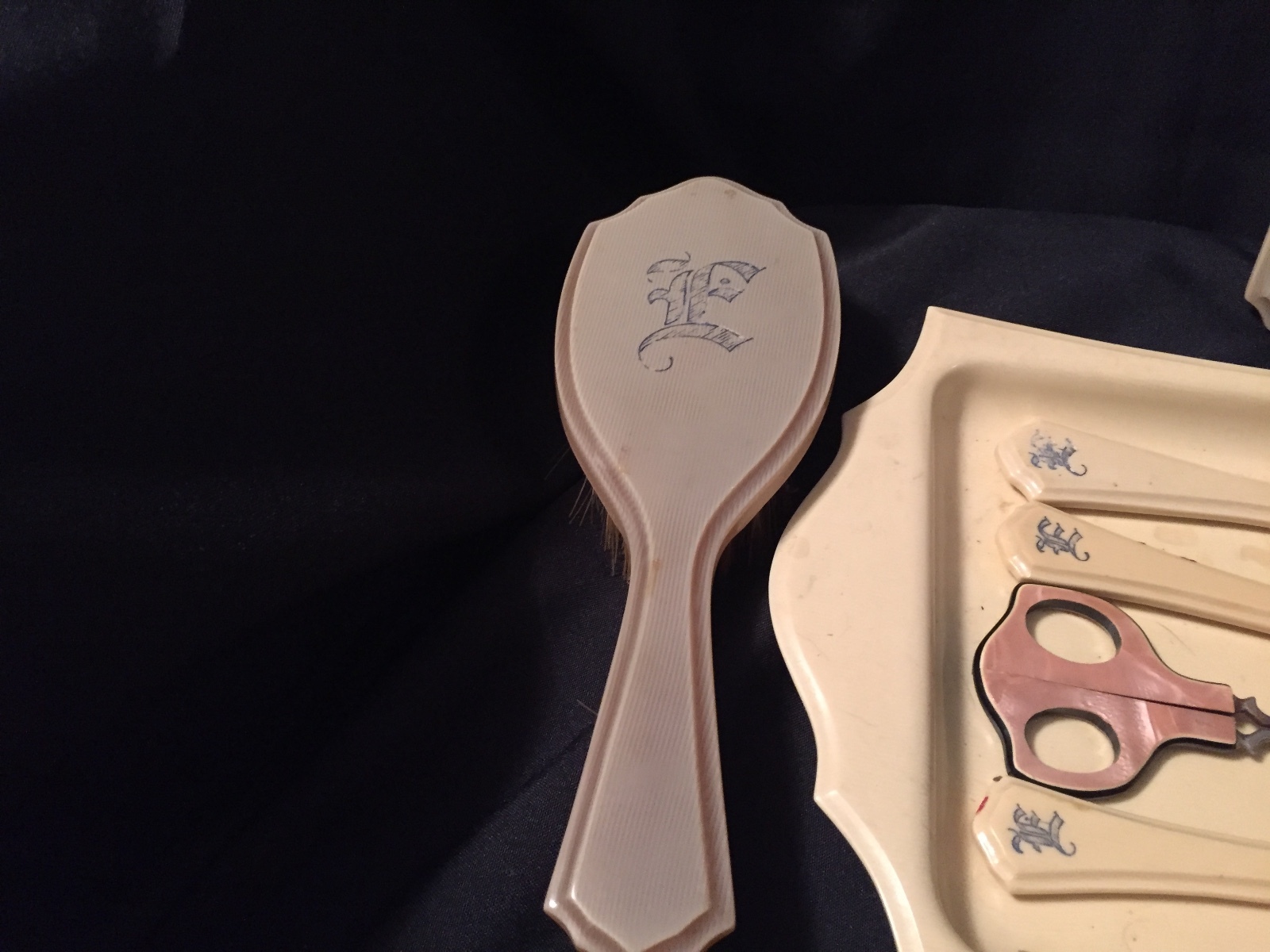 Lot of Vintage Ivory Celluloid Pyralin Du Barry Vanity Dresser Set ...