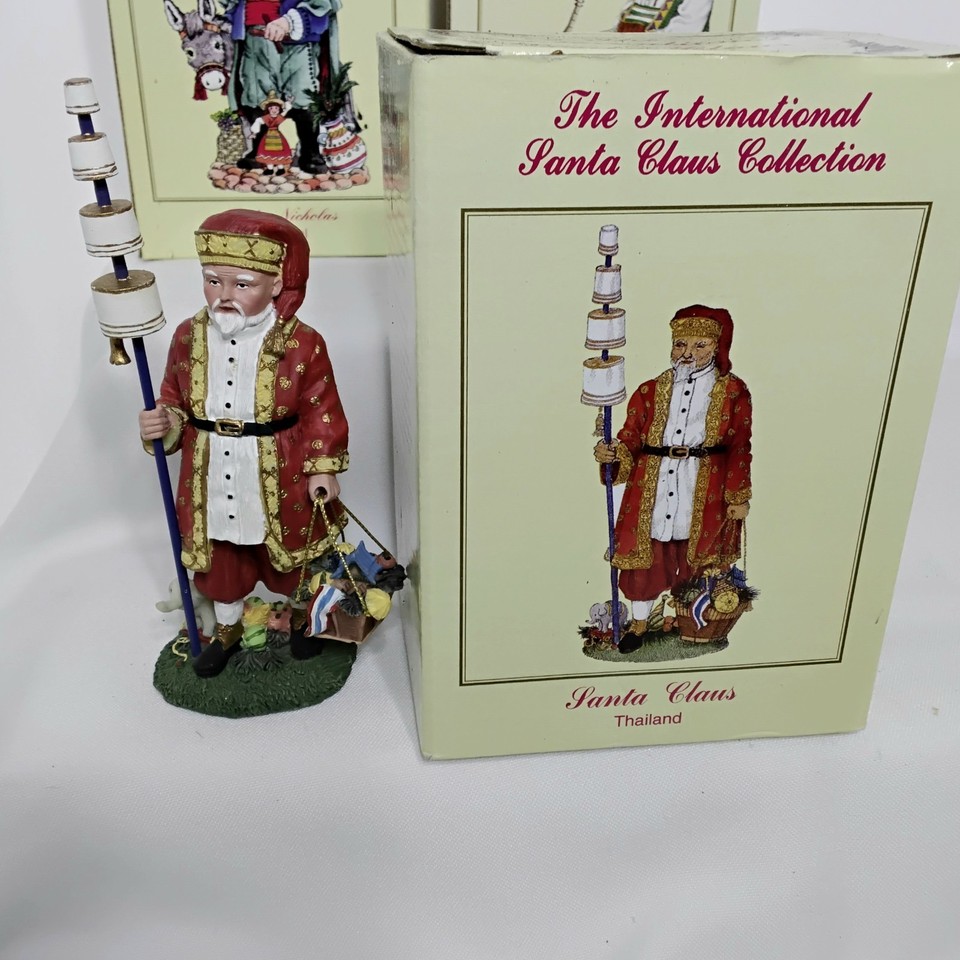 Vintage 90's The International Santa Clause Collection Lot Of 18 ...