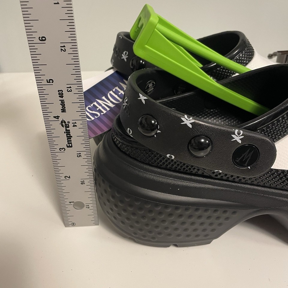 CROCS Wednesday Addams Family Stomp Clog Platform Jibbitz Woman 7 Men 5 ...