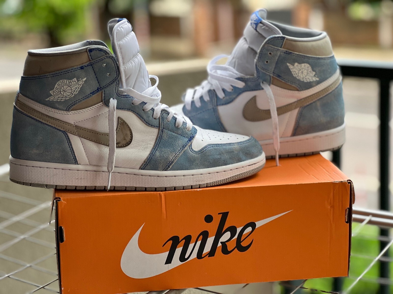 Jordan 1s Blue Denium - Gem