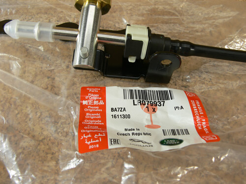 GENUINE LAND ROVER MANIFOLD FUEL TUBE W SENSOR EVOQUE DISCOVERY SPORT ...