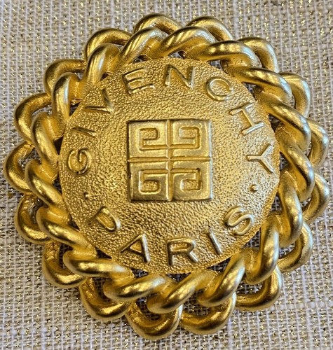 VINTAGE GIVENCHY MATTE FINISH GOLD TONE LOGO BROOCH | eBay
