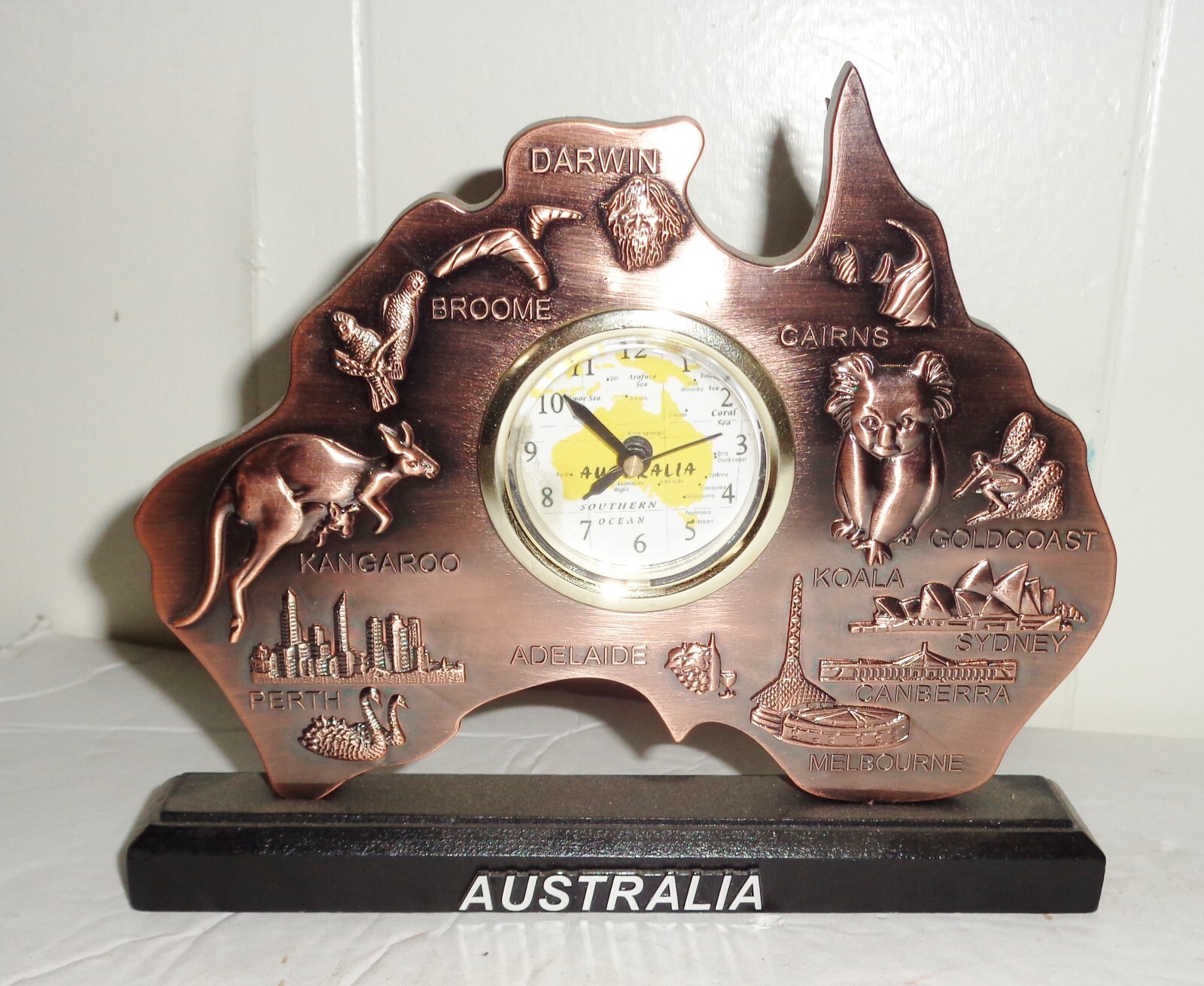 VINTAGE AUSTRALIAN CLOCK FIGURINE BEAUTIFUL DESIGN COPPER COLOR NR | eBay