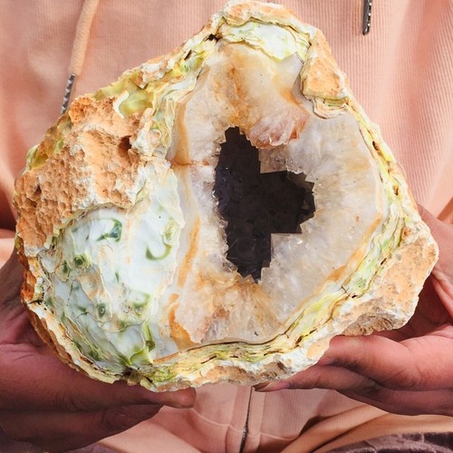 1600g Natural Agate Crater Geode Quartz Crystal Mineral Rough Specimen ...