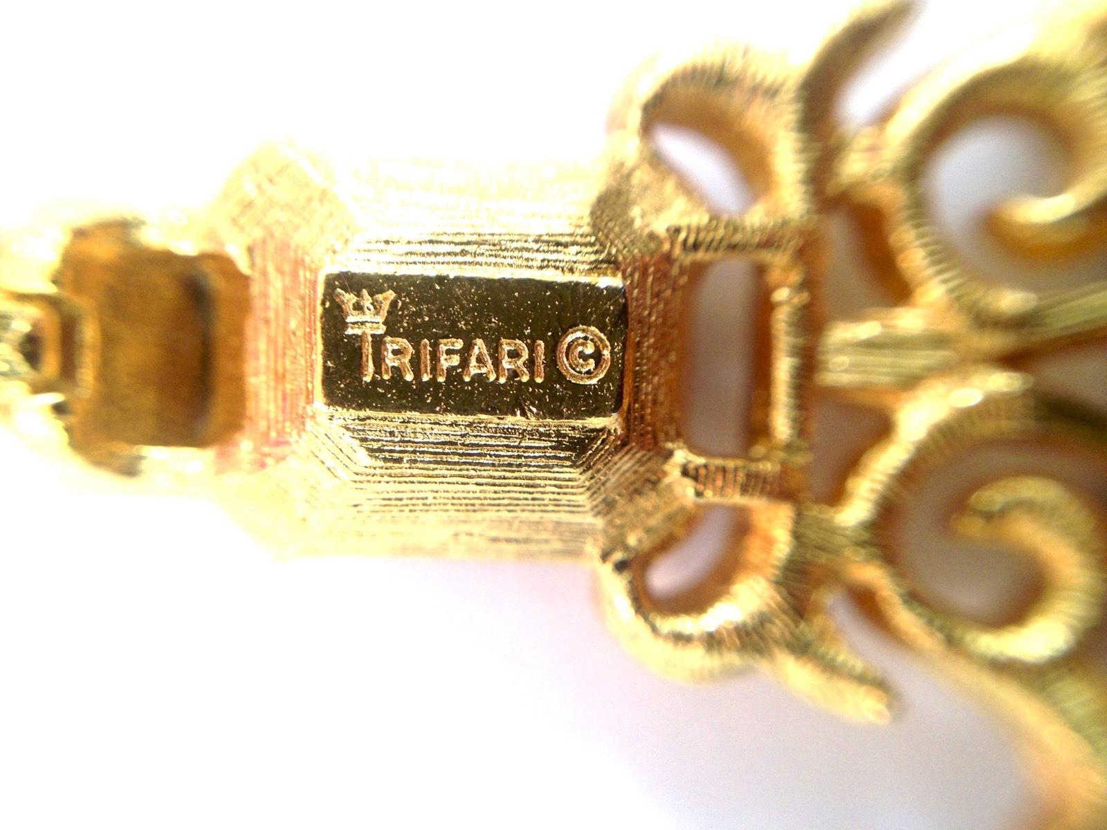 1960'S CROWN TRIFARI CHAIN NECKLACE EMERALD RHINESTON… - Gem