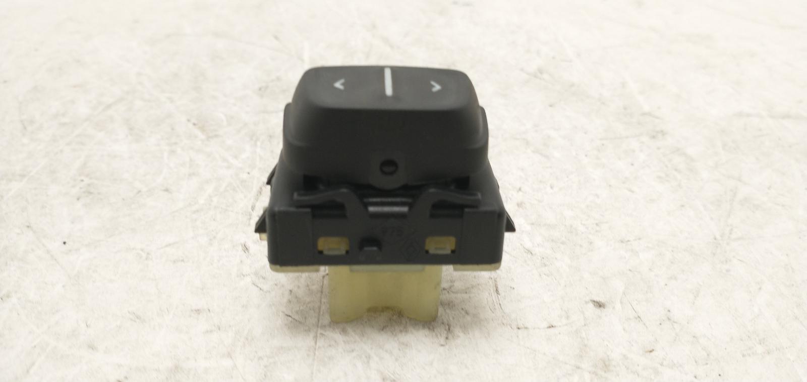 254111342R Front Window Control Panel LH Dacia Duster 353887 for sale ...