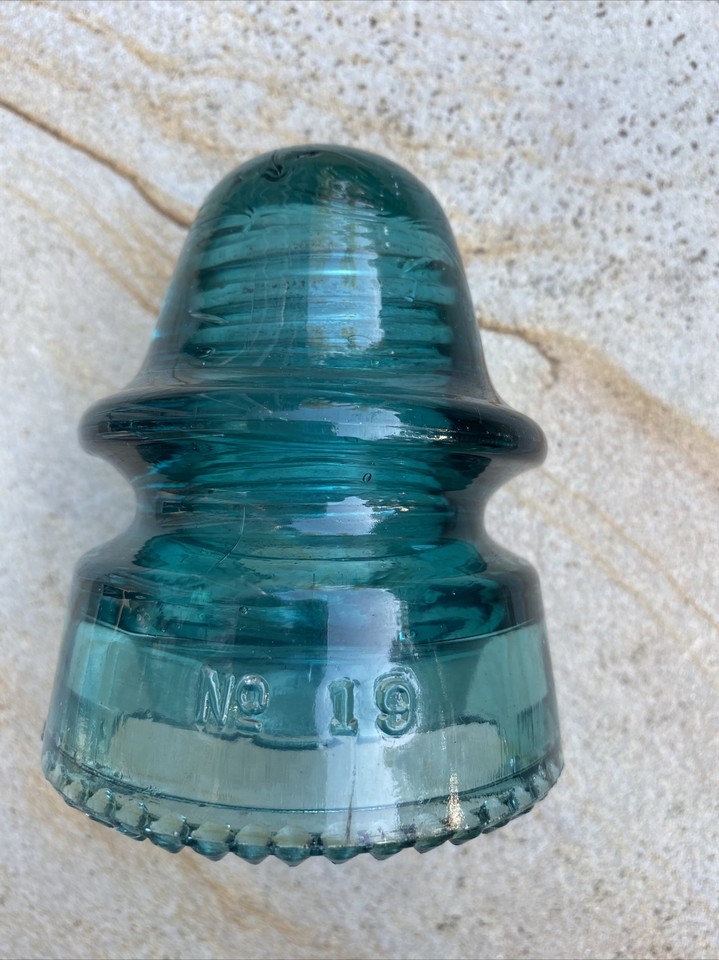 Vintage- Hemingray No 19- Blue/green Glass Insulator -Made in USA ...