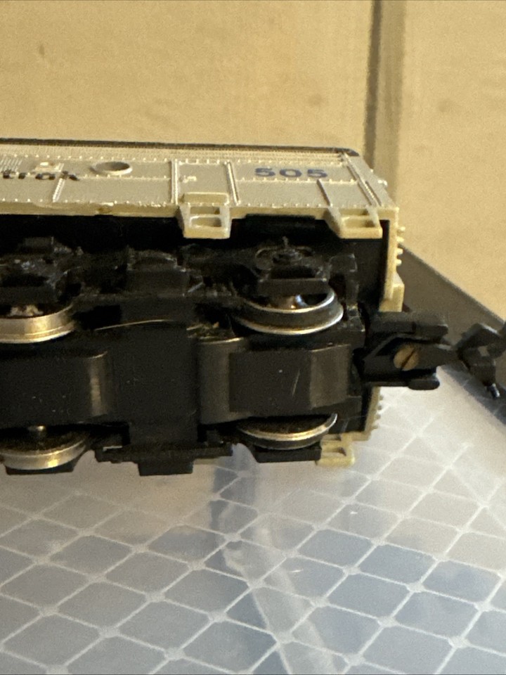 HO Scale Model Trains Bachmann Amtrak Diesel Locomotive Engine #505 | eBay