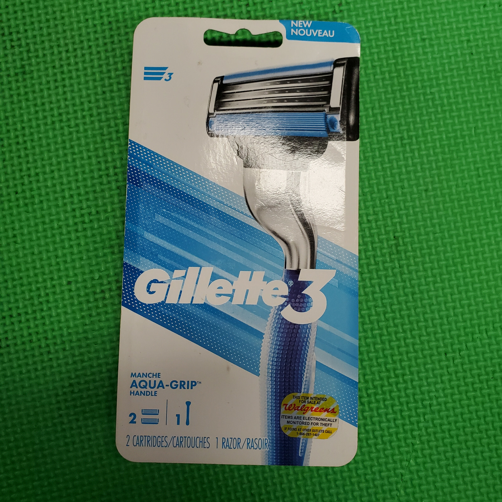 Gillette 3 Manche Aqua-Grip Handle, 1 Razor, 2 Triple Blade Cartridges ...