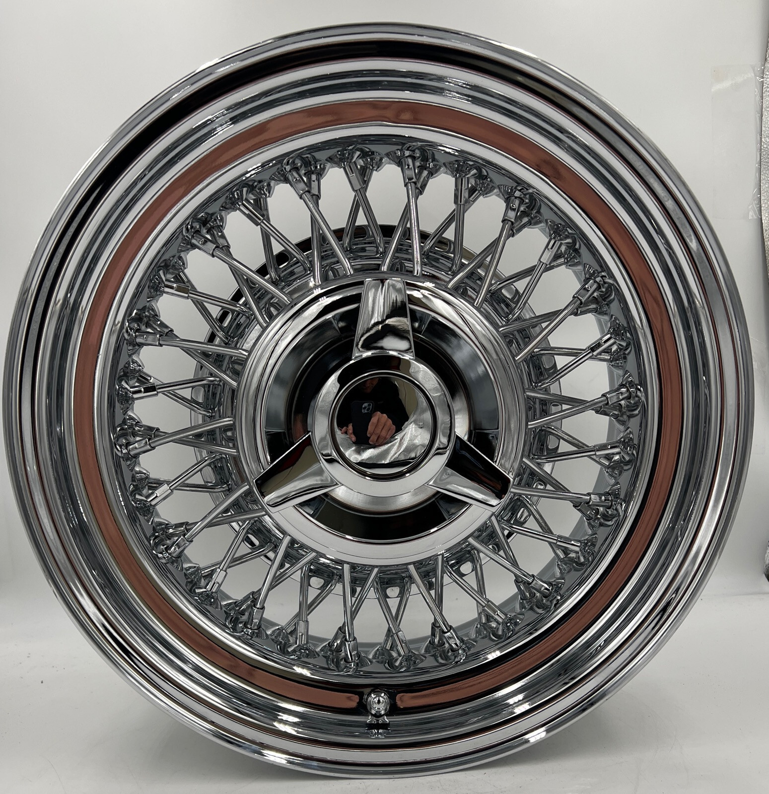 Kelsey Hayes Style Wire Wheel Truespoke® Brand 16 X 8" Floor Sample ...