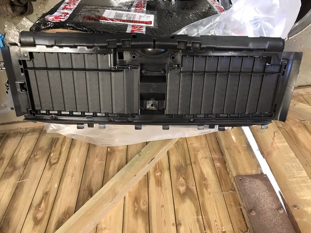 Genuine MERCEDES Radiator Control Shutter W213 E Class A2135002300 for ...